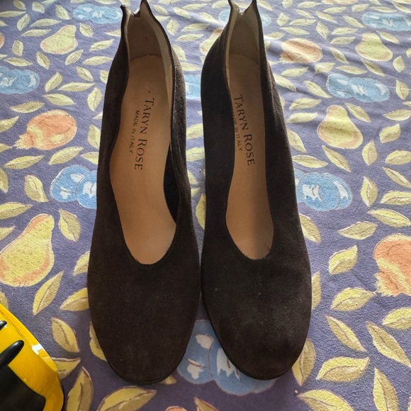 Taryn Rose | Shoes | Vintage Taryn Rose Womens Chocolate Suede Heels ...